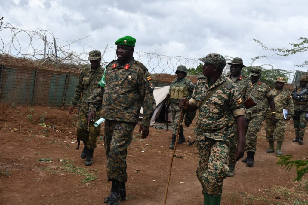ATMIS Force Commander visits UPDF troops to assess combat readiness ...
